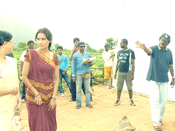 Billu Movie: Review | Release Date (2009) | Songs | Music | Images ...