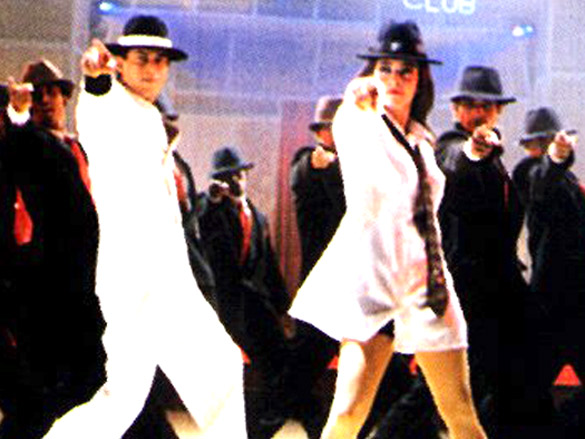 One 2 Ka 4 Review 1/5 | One 2 Ka 4 Movie Review | One 2 Ka 4 2001 ...