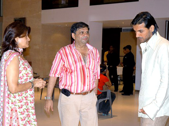 Baabul Review | Baabul Movie Review | Baabul 2006 Public Review | Film ...