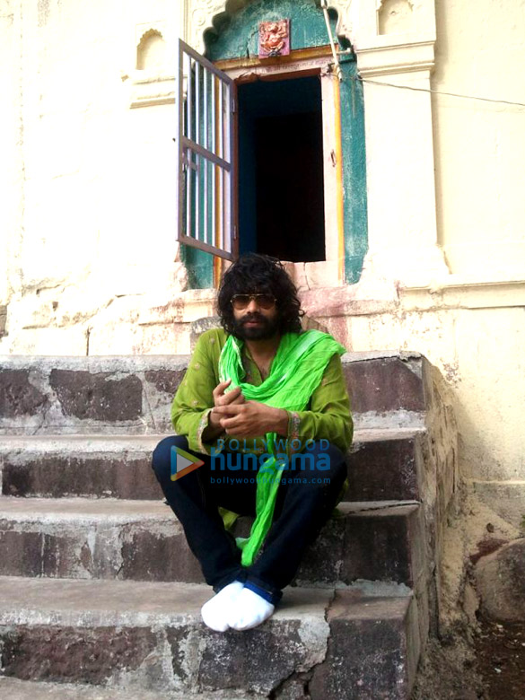 bandook-15 | Bandook 2013 On The Set - Bollywood Hungama