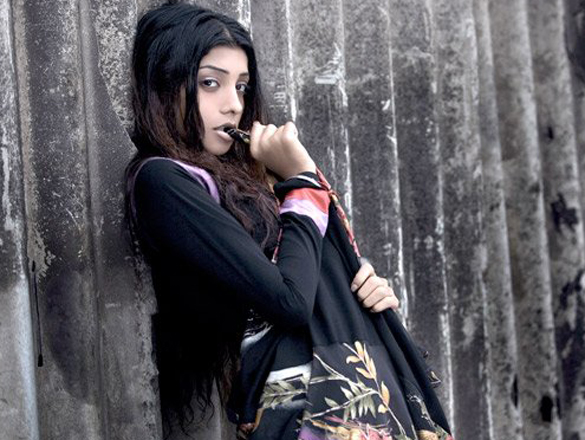 Deepal Shaw Photos, Images, HD Wallpapers, Deepal Shaw HD Images ...