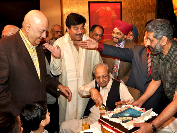 Pran, Filmography, Movies, Pran News, Videos, Songs, Images, Box Office ...