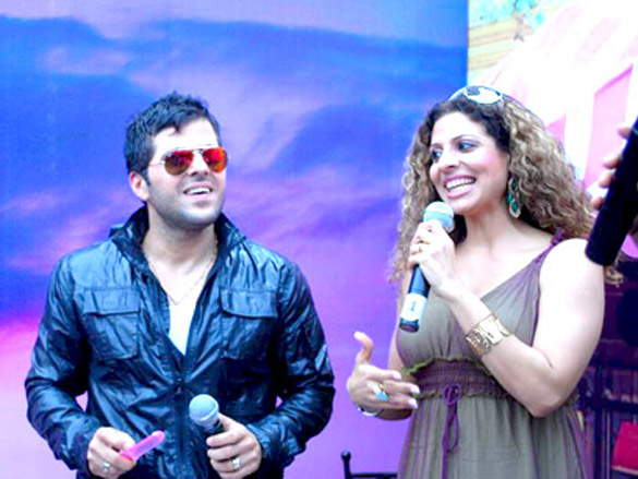 Tanaz and Bakhtiyaar launch Pond’s Special Valentine’s Day Packs ...