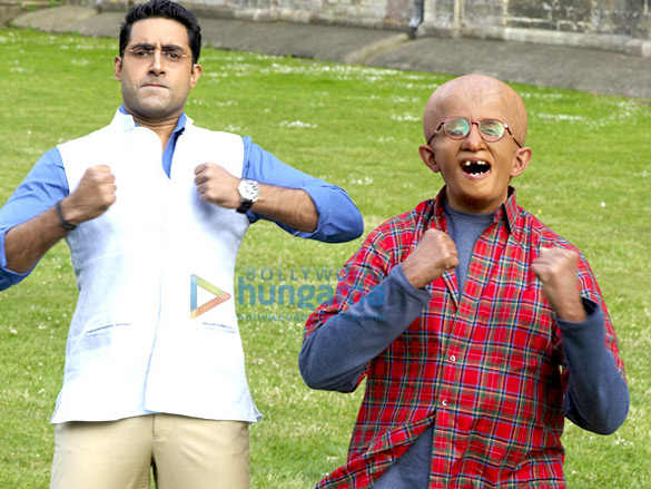 Paa Review 4/5 | Paa Movie Review | Paa 2009 Public Review | Film Review