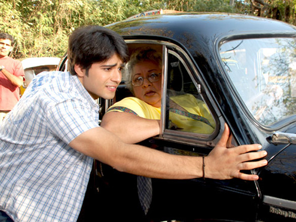 Vroom Review | Vroom Movie Review | Vroom 2010 Public Review | Film Review