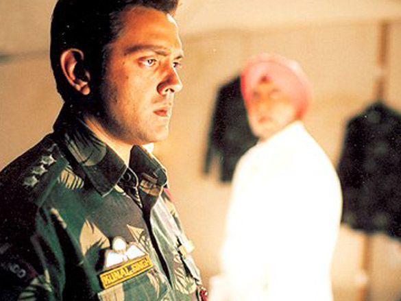 Ab Tumhare Hawale Watan Sathiyo Movie Stills - Bollywood Hungama