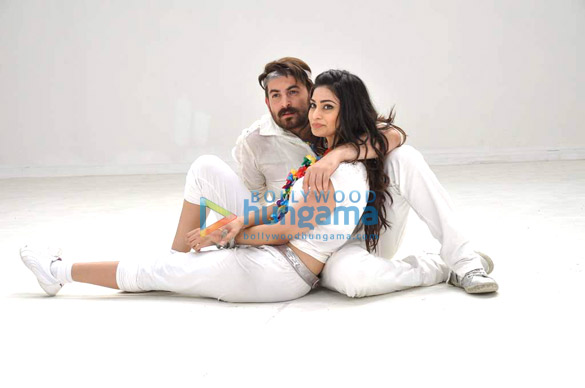 shortcut-romeo-22 | Shortcut Romeo 2013 On The Set - Bollywood Hungama