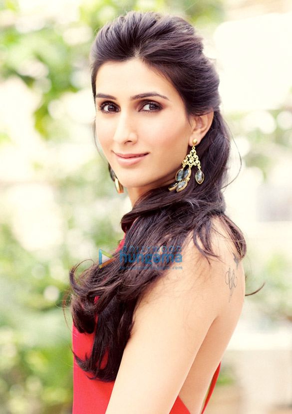 Pragya Kapoor Photos - Bollywood Hungama