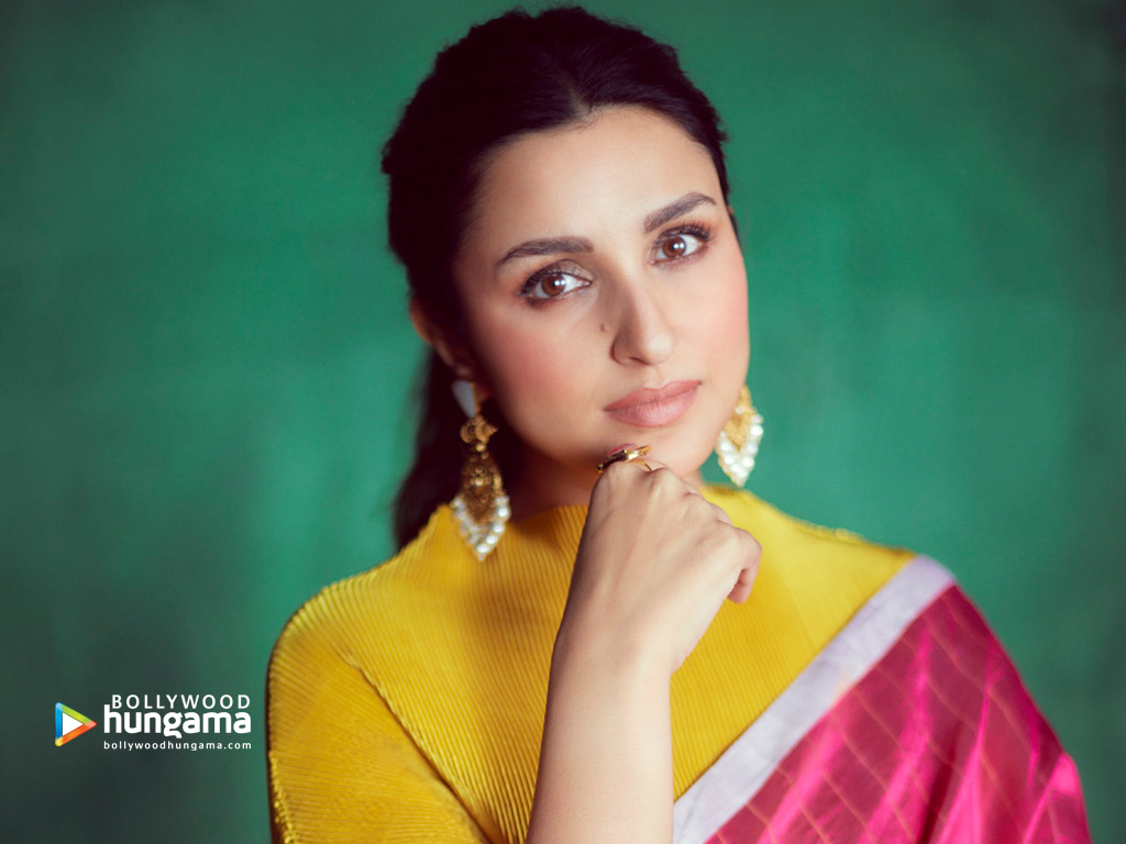 Parineeti Chopra Wallpapers | parineeti-chopra-wall1 - Bollywood Hungama