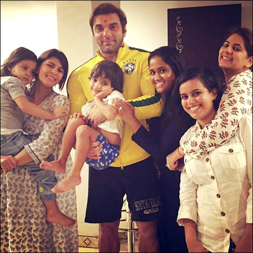 Check out: Bollywood celebrities share pictures of Raksha Bandhan ...