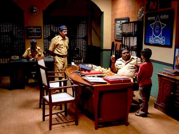 Satrangee Parachute Movie: Review | Release Date (2011) | Songs | Music ...