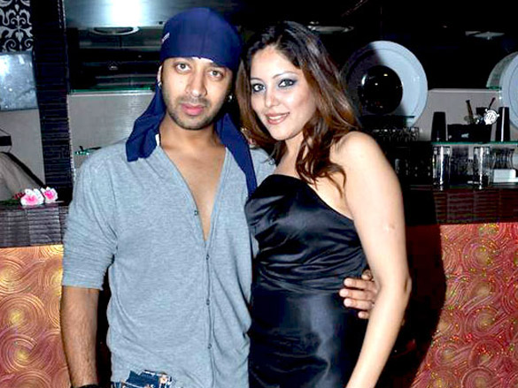 Dubai singer Tishika’s birthday bash | Photo Of Hiten Paintal,Tishika ...