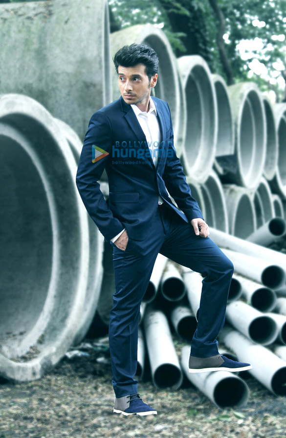 Divyendu Sharma Photos, Images, HD Wallpapers, Divyendu Sharma HD ...