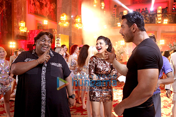 welcome-back-3 | Welcome Back 2015 On The Set - Bollywood Hungama