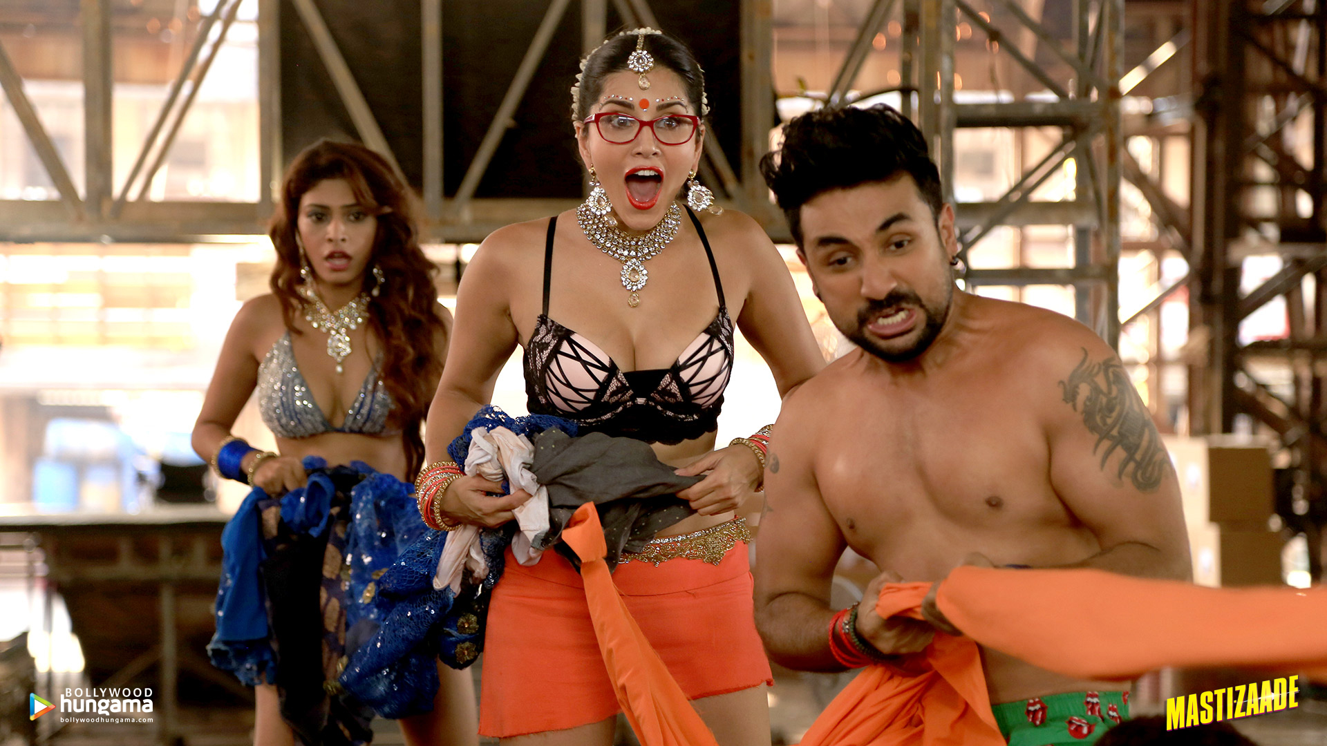 Mastizaade 2016 Wallpapers | Mastizaade 2016 HD Images | Photos mastizaade-144 - Bollywood Hungama