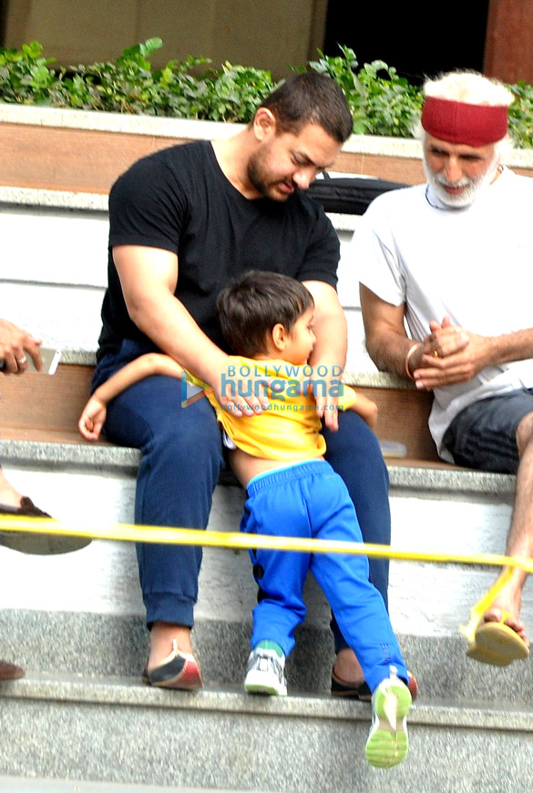 Aamir Khan snapped taking a walk with his son Azad Rao Khan in Bandra ...