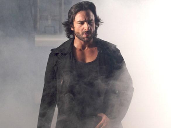 Kurbaan Review 4/5 | Kurbaan Movie Review | Kurbaan 2009 Public Review ...