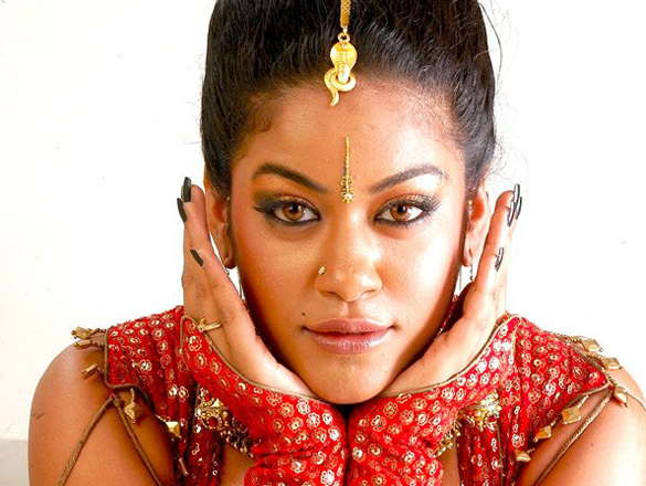 Mumait Khan Photos, Images, HD Wallpapers, Mumait Khan HD Images ...