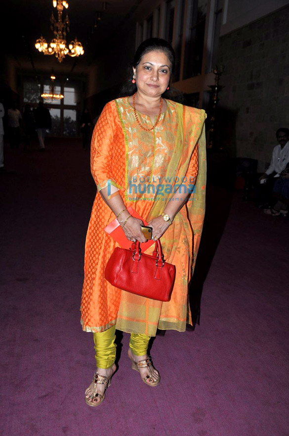 Smita Jaykar Images, HD Wallpapers, and Photos - Bollywood Hungama