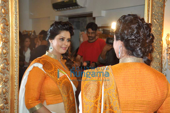 Nagma, Filmography, Movies, Nagma News, Videos, Songs, Images, Box ...