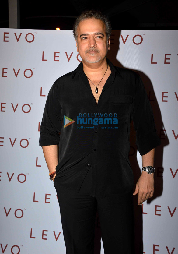 Ravi Behl Hit Movies List | Ravi Behl Box Office Collection - Bollywood ...