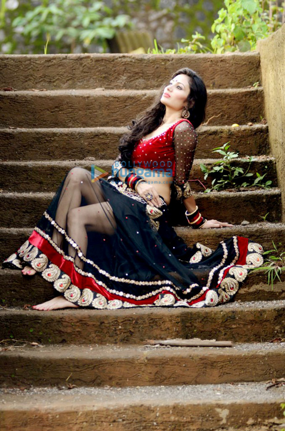 Urvashi Solanki Photos, Images, HD Wallpapers, Urvashi Solanki HD Images, Photos - Bollywood Hungama