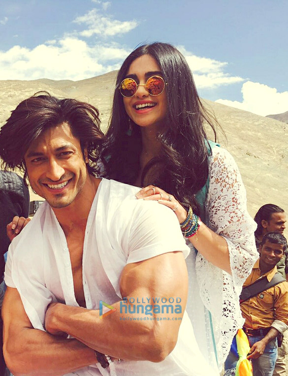 commando-2-13 | Commando 2 2017 On The Set - Bollywood Hungama