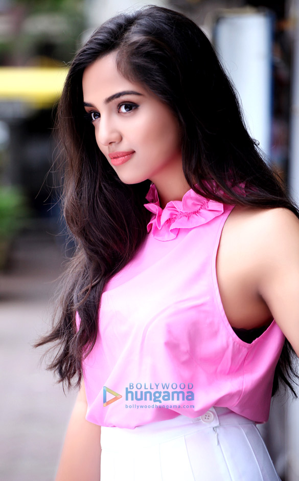 Ahsaas Channa Photos, Images, HD Wallpapers, Ahsaas Channa HD Images ...