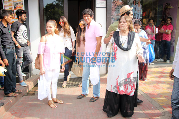 Chunky Pandey snapped with her family at Bastian (1) | Bhavna Pandey ...