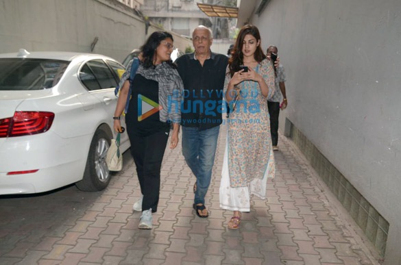 Rhea Chakraborty and Mahesh Bhatt snapped in Mumbai (1) | Mahesh Bhatt ...