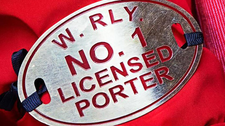 Coolie No. 1: First Look Teaser | Varun Dhawan | Video Trailer ...