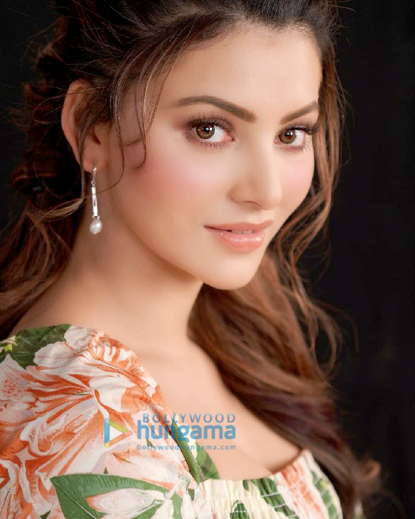 Urvashi Rautela Photos, Images, HD Wallpapers, Urvashi Rautela HD ...