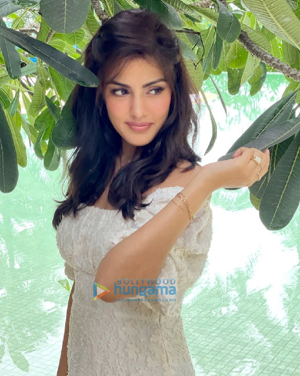 Rhea Chakraborty Photos, Images, HD Wallpapers, Rhea Chakraborty HD ...