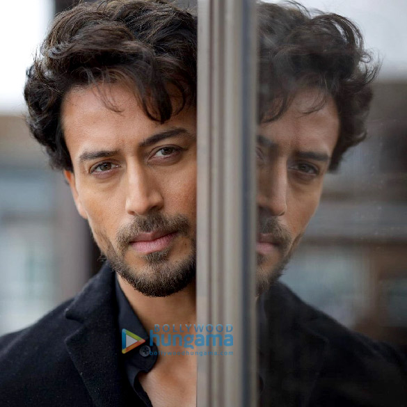 ganapath-part-1-1-2 | Ganapath – Part 1 2022 On The Set - Bollywood Hungama