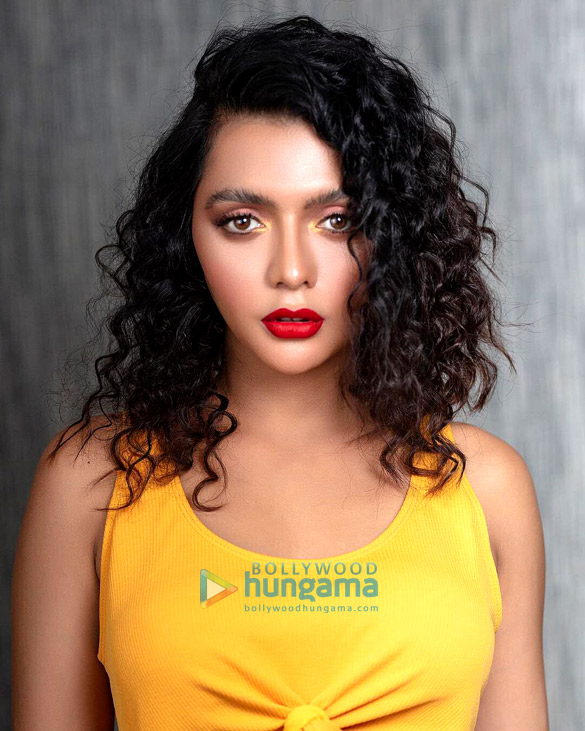 Ruhi Singh Photos, Images, HD Wallpapers, Ruhi Singh HD Images, Photos ...