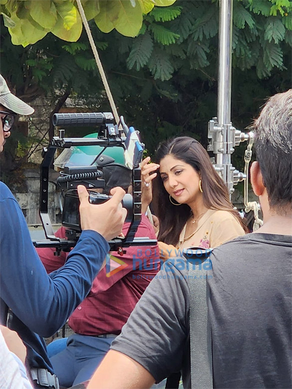sukhee-2-2 | Sukhee 2021 On The Set - Bollywood Hungama