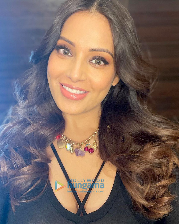 Bipasha Basu Photos, Images, HD Wallpapers, Bipasha Basu HD Images ...