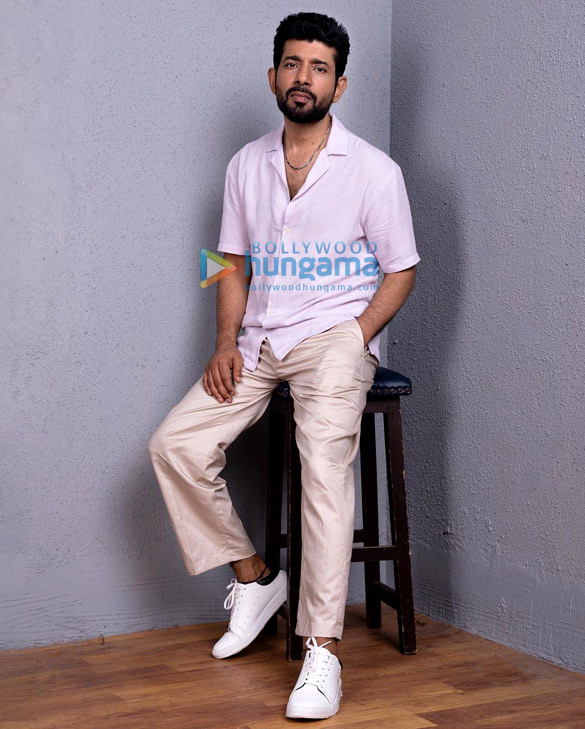 Vineet Kumar Singh Photos, Images, HD Wallpapers, Vineet Kumar Singh HD ...
