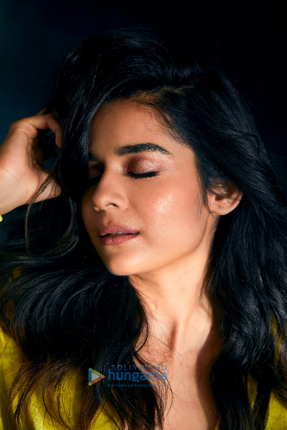 Mithila Palkar Photos, Images, HD Wallpapers, Mithila Palkar HD Images ...