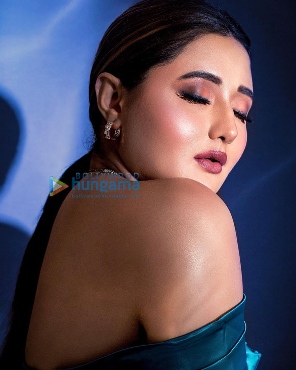 Rashami Desai Photos, Images, HD Wallpapers, Rashami Desai HD Images ...