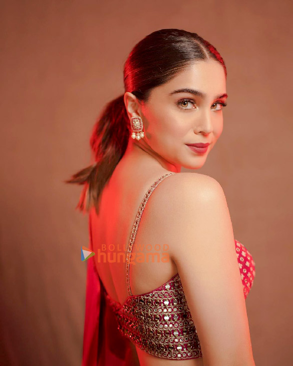 Sharvari Wagh Photos, Images, HD Wallpapers, Sharvari Wagh HD Images ...